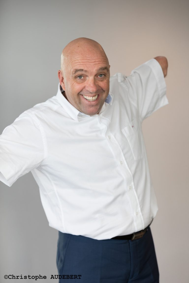 Philippe Croizon est un conférencier spécialisé dans la résilience